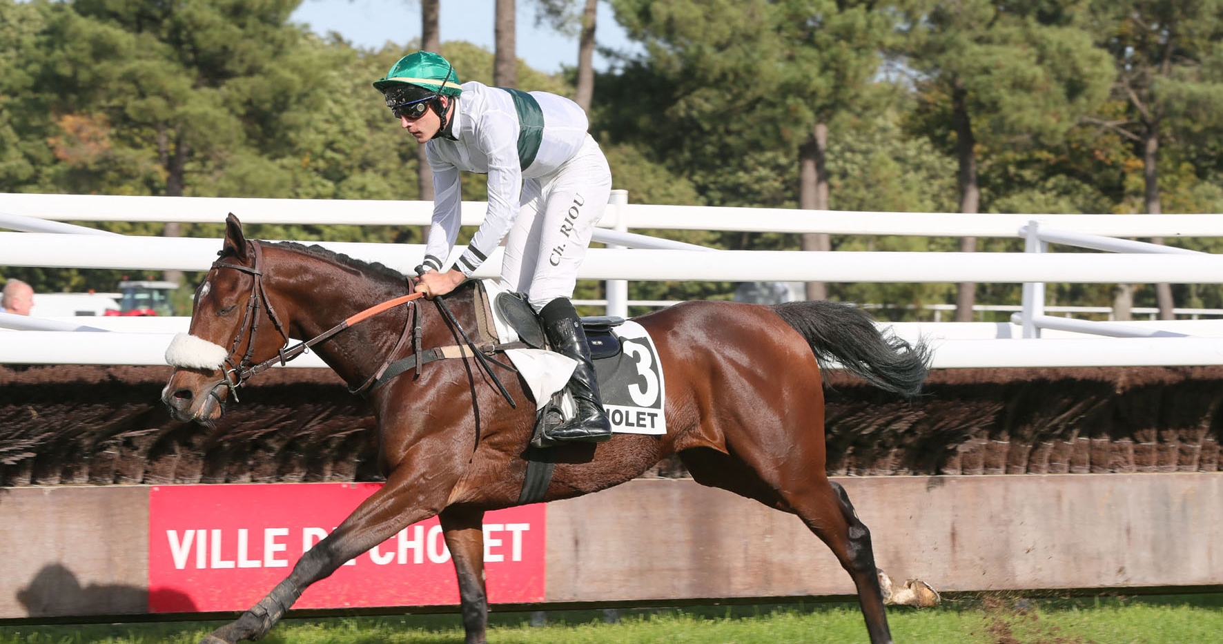 PREMIERE VICTOIRE DE JOSHUA MOON POUR SES NOUVEAUX PROPRIÉTAIRES ...